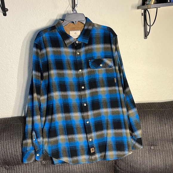 Legendary Whitetails | Shirts | Mens Xl Legendary Whitetails Flannel ...